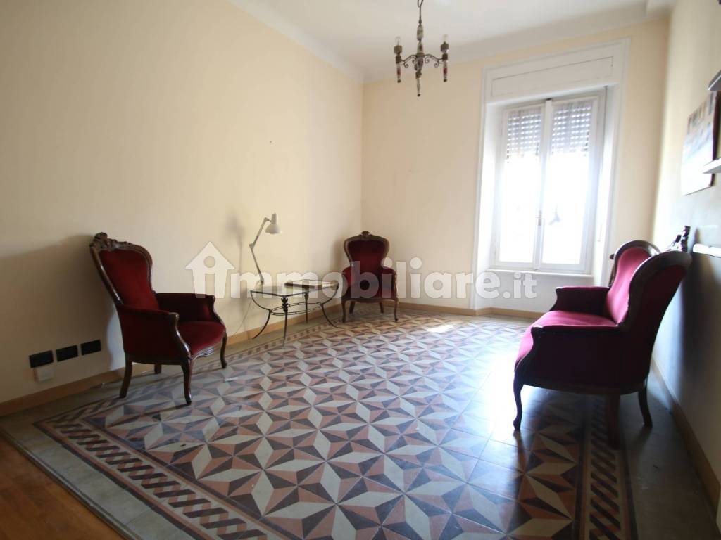 Vendita Appartamento Milano. Trilocale in via Francesco Hayez. Buono ...