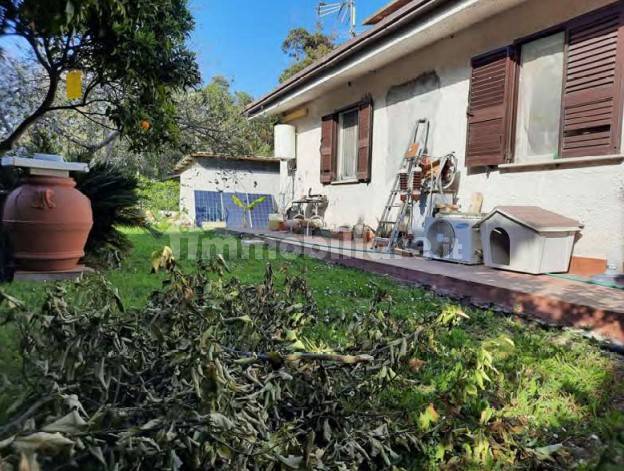 Asta per appartamento, Strada Valmontorio, Lido di Foce Verde Latina ...