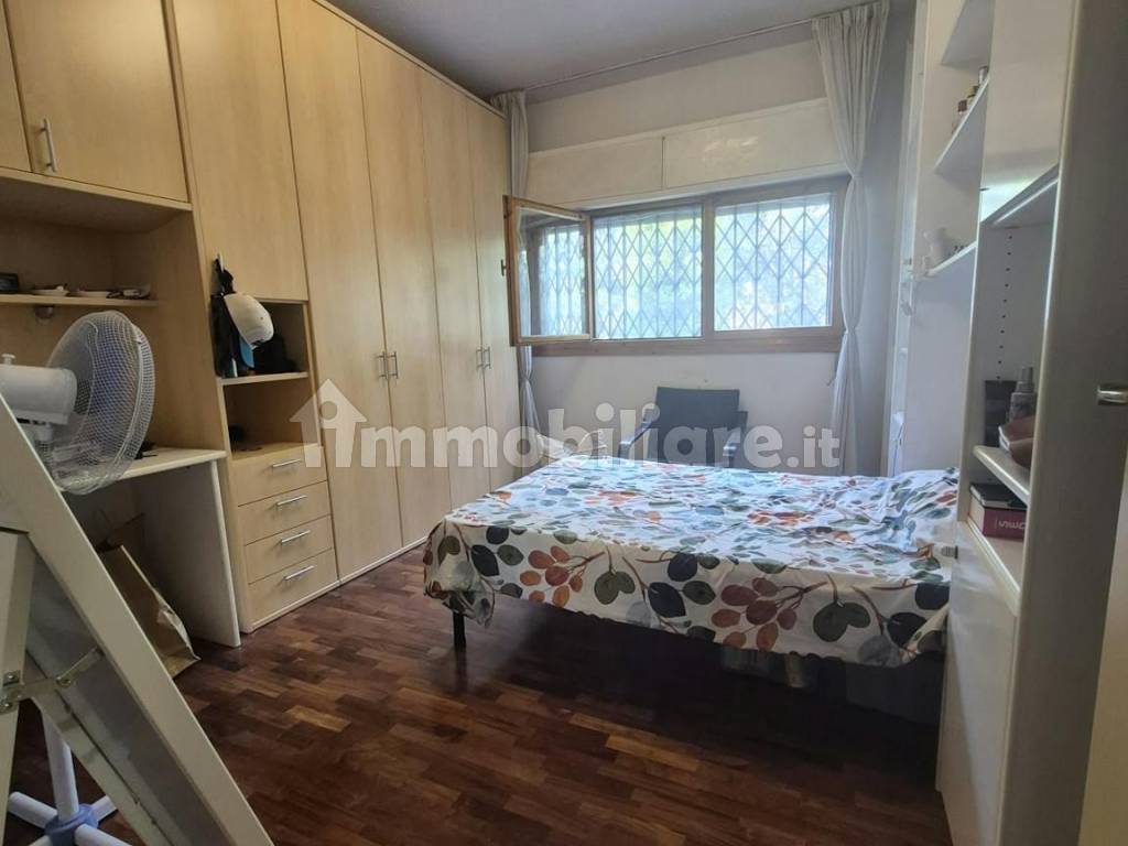 Stanza singola in affitto, affittasi camera singola via Galeazza ...