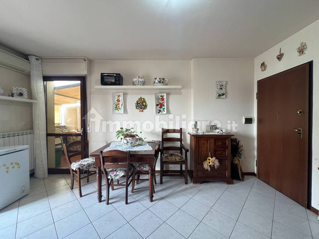 Vendita Appartamento Prato. Trilocale in via Gianni Rodari. Ottimo ...