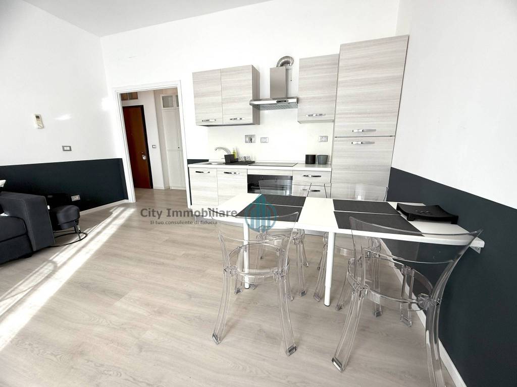 Affitto Appartamento Roma. Bilocale in via Angelo Emo. Ottimo stato ...