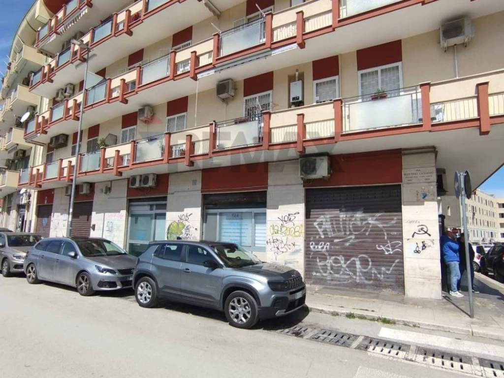 Locale commerciale via Daniele Petrera 58, Bari, Rif. 120419226 ...