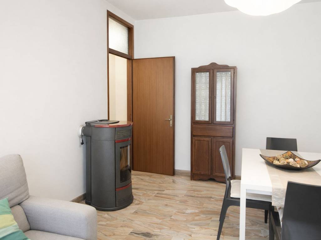 Vendita Appartamento Cassano Magnago. Trilocale in via Dottor Angelo ...
