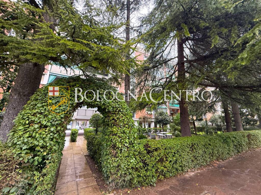 Vendita Appartamento in via Alceste De Ambris. Bologna. Buono stato ...