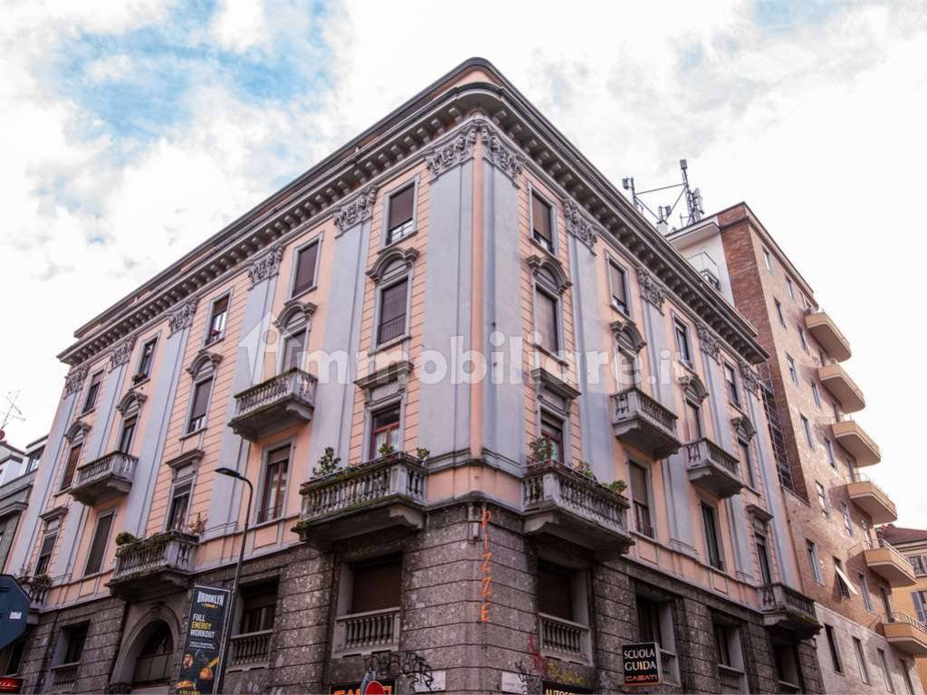 Vendita Appartamento Milano. Trilocale in via Felice Casati, 5. Buono ...