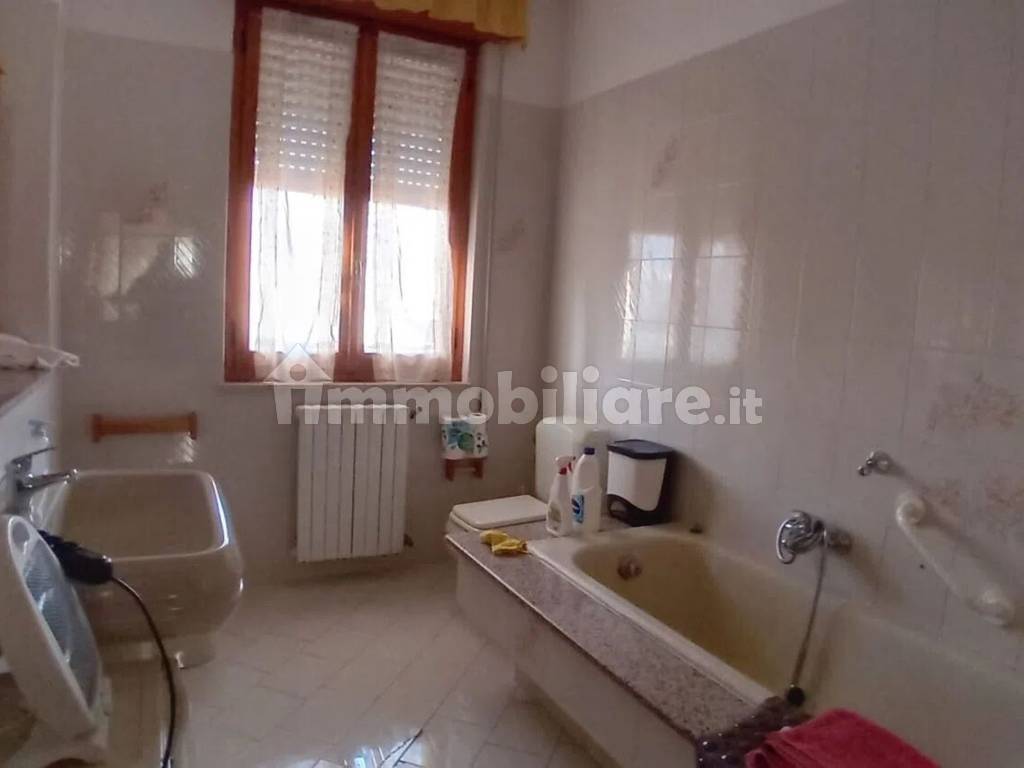 Vendita Appartamento in via Mario Carboni, 7. Sassari. Da ristrutturare ...