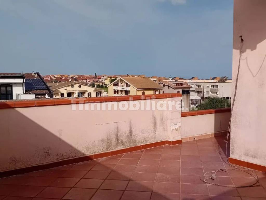 Vendita Appartamento in via Mario Carboni, 7. Sassari. Da ristrutturare ...