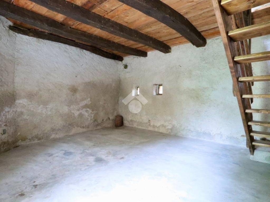 Vendita Rustico in via Zimor Tarcento. Buono stato, 57 m², rif. 126814621