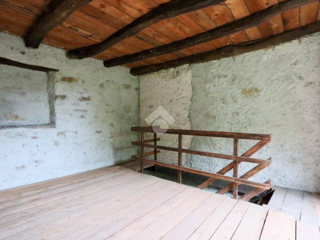 Vendita Rustico in via Zimor Tarcento. Buono stato, 57 m², rif. 126814621