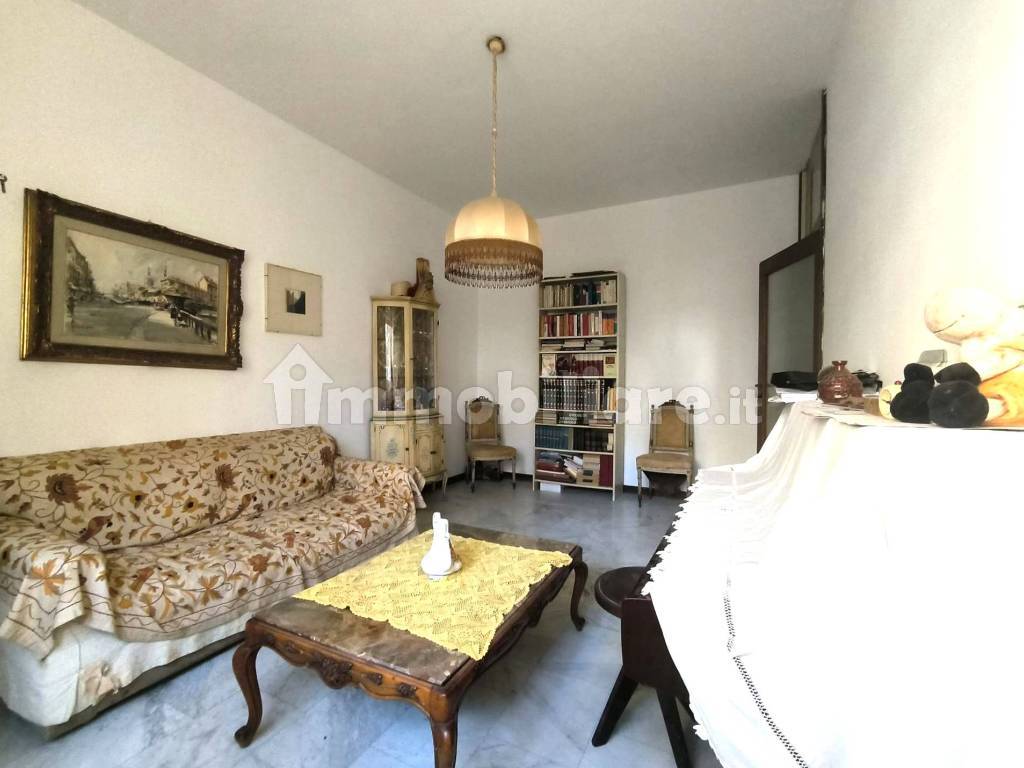 Vendita Appartamento in via Felice Casati 32. Milano. Da ristrutturare ...