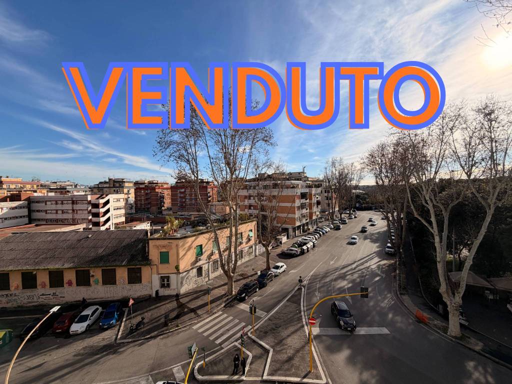 Vendita Appartamento Roma. Trilocale in piazza Antonio Meucci. Da ...