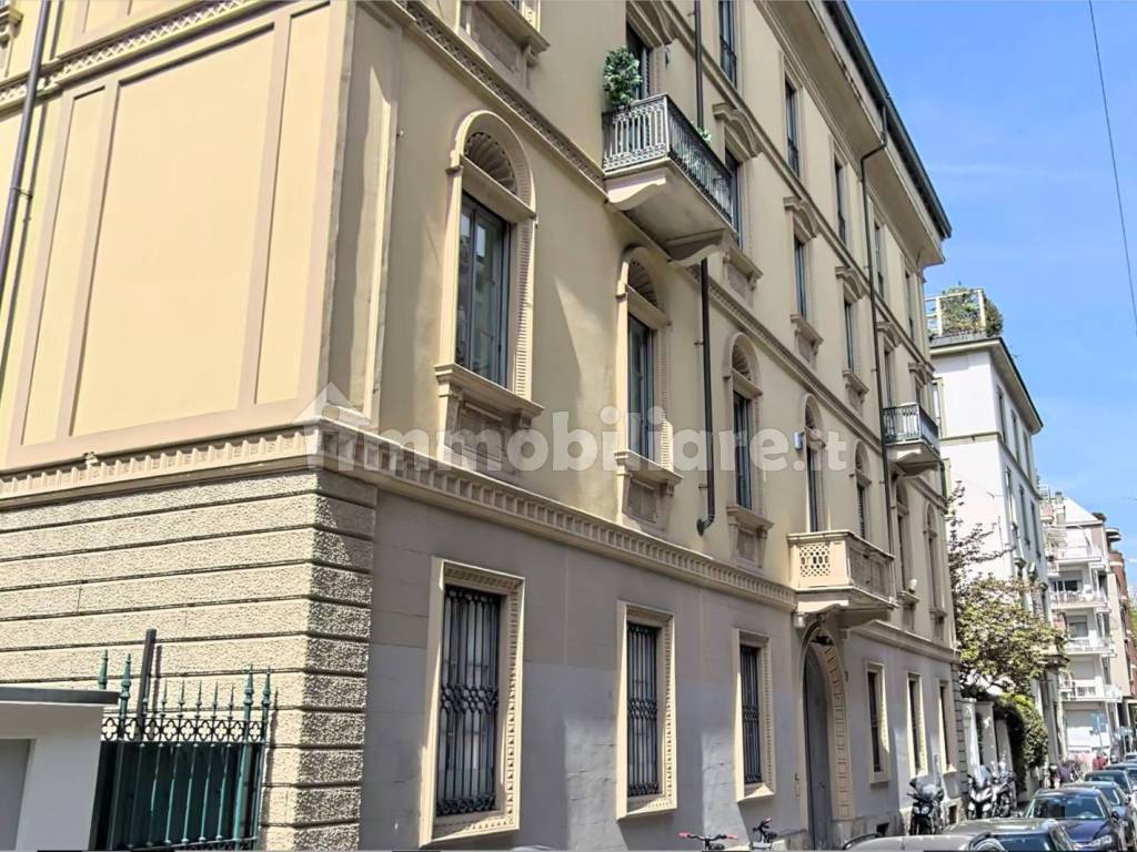 Affitto Attico in via Cernaia 5 Milano. Ottimo stato, con terrazza, rif ...