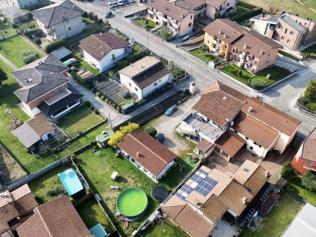 Vendita Villa bifamiliare in via Prese Pescantina. Ottimo stato, posto ...