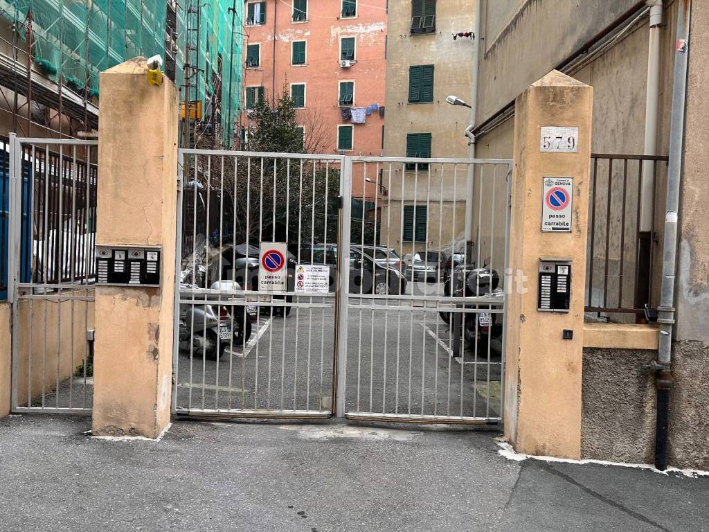 Vendita Appartamento Genova. Trilocale in via Federico Alizeri. Buono ...