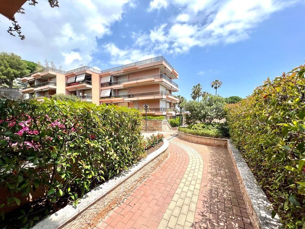 Vendita Appartamento Sanremo. Monolocale in via Padre Semeria 129 ...