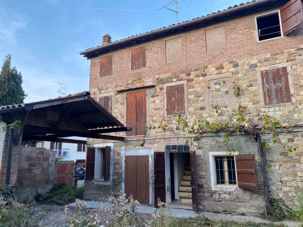 Vendita Terratetto unifamiliare in via Comparoni 12 Albinea. Da ...