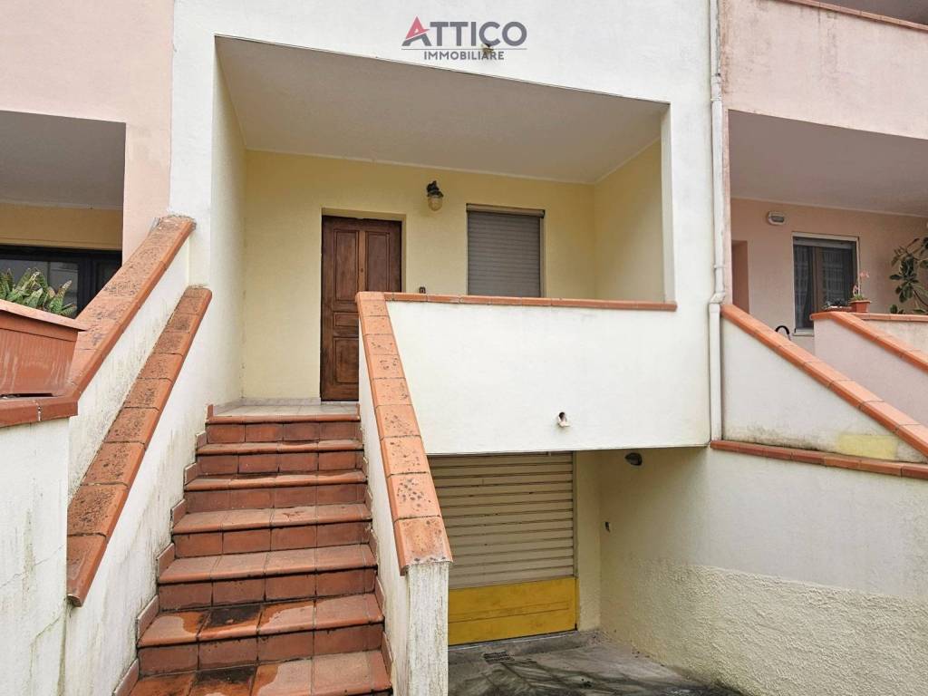 Vendita Villa a schiera in via Mario Pittalis Pinna 49 Sassari. Buono ...