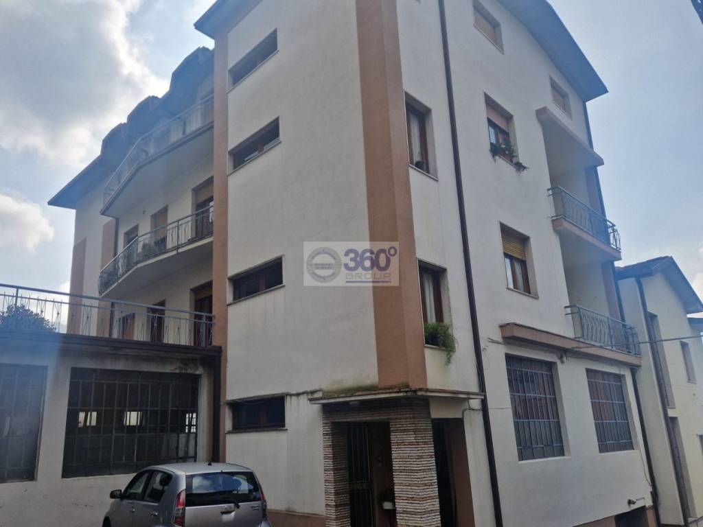 Vendita Appartamento in via Strada Vecchia. Lumezzane. Da ristrutturare ...