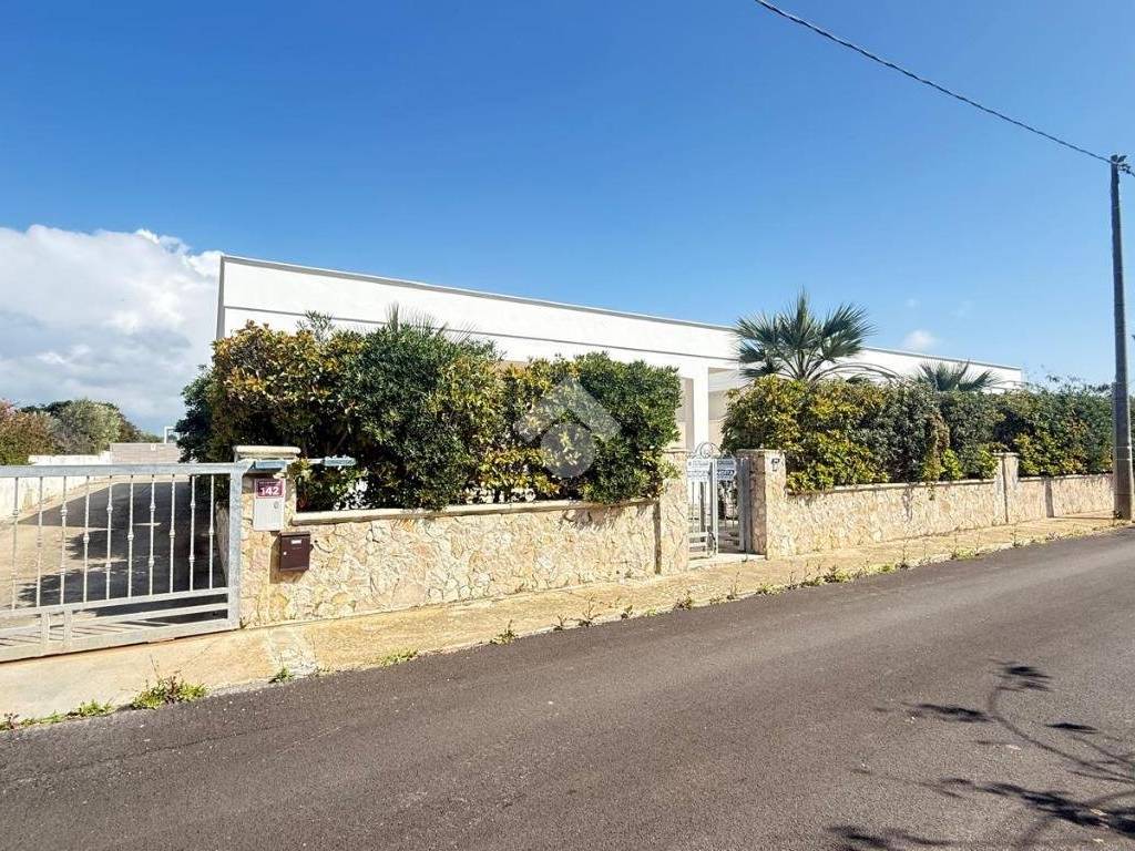 Vendita Villa unifamiliare in via li giannelli Taviano. Ottimo stato ...