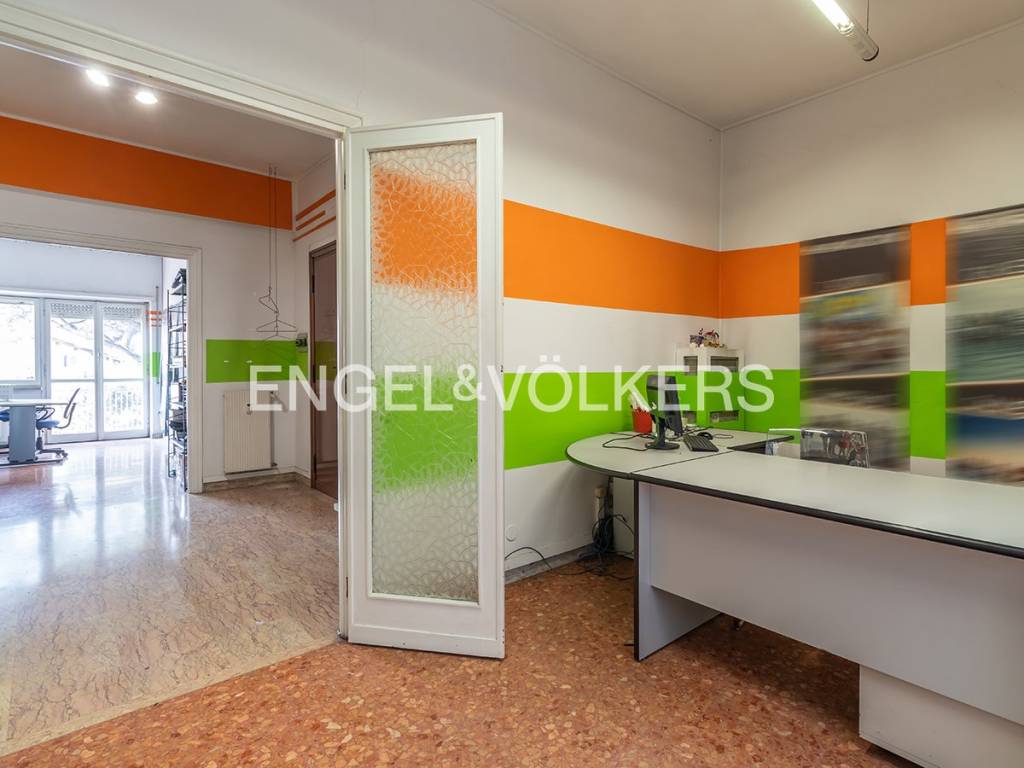 Vendita Appartamento Roma. Trilocale in piazza Antonio Meucci. Da ...