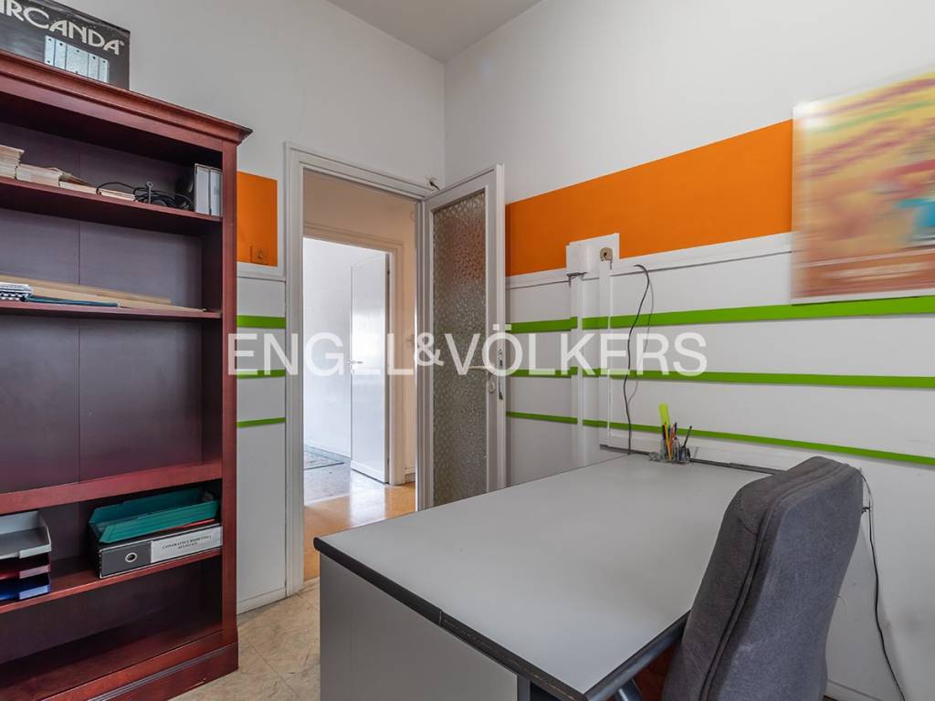 Vendita Appartamento Roma. Trilocale in piazza Antonio Meucci. Da ...
