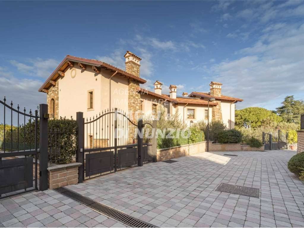 Vendita Villa unifamiliare in via Fontana Candida, 18/B Monte Porzio ...