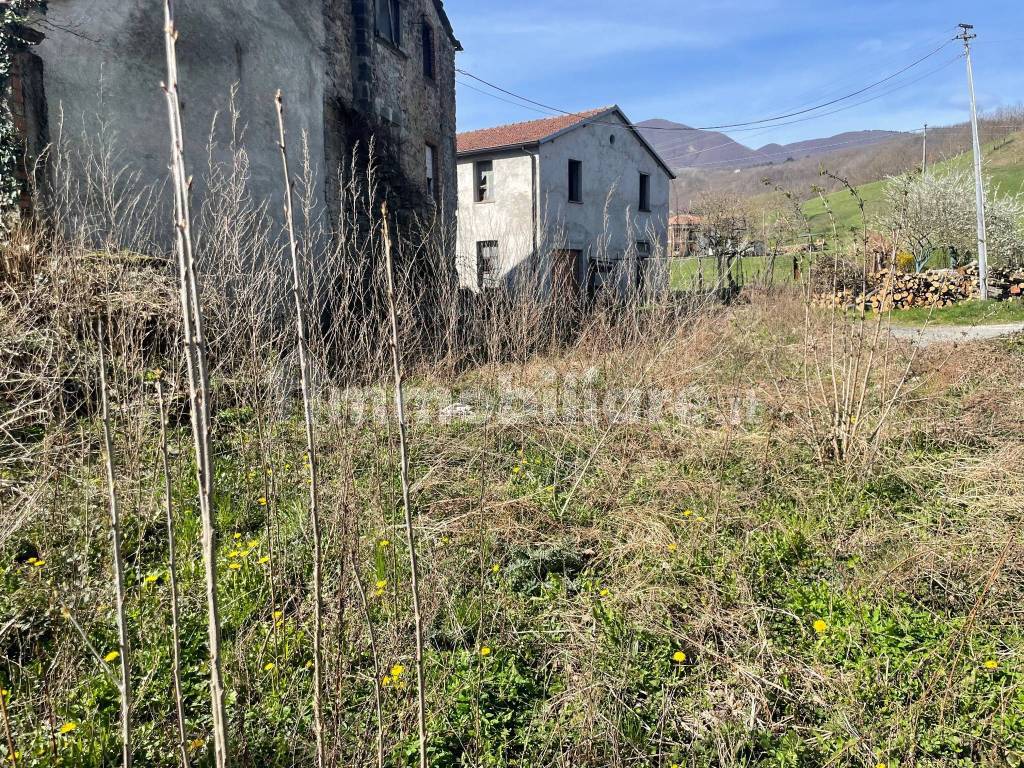 Vendita Rustico in Strada Codogno Domeniconi 23 Albareto. Da ...