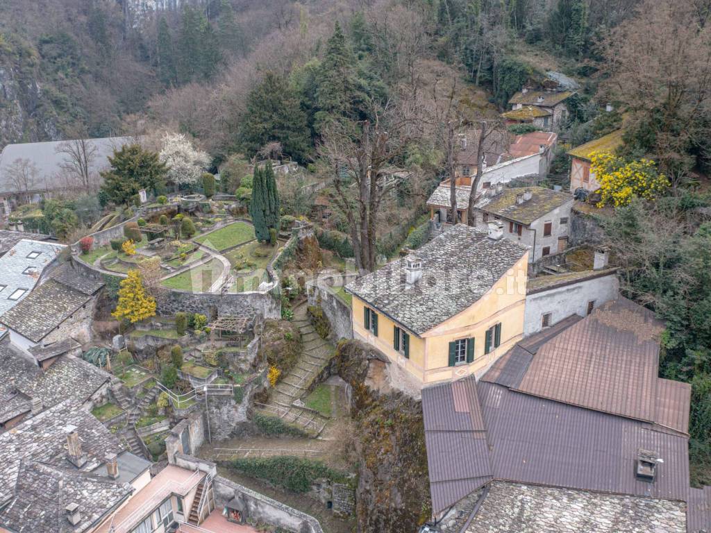 Sale Single family villa in via Tiro a Segno Chiavenna. Good condition ...