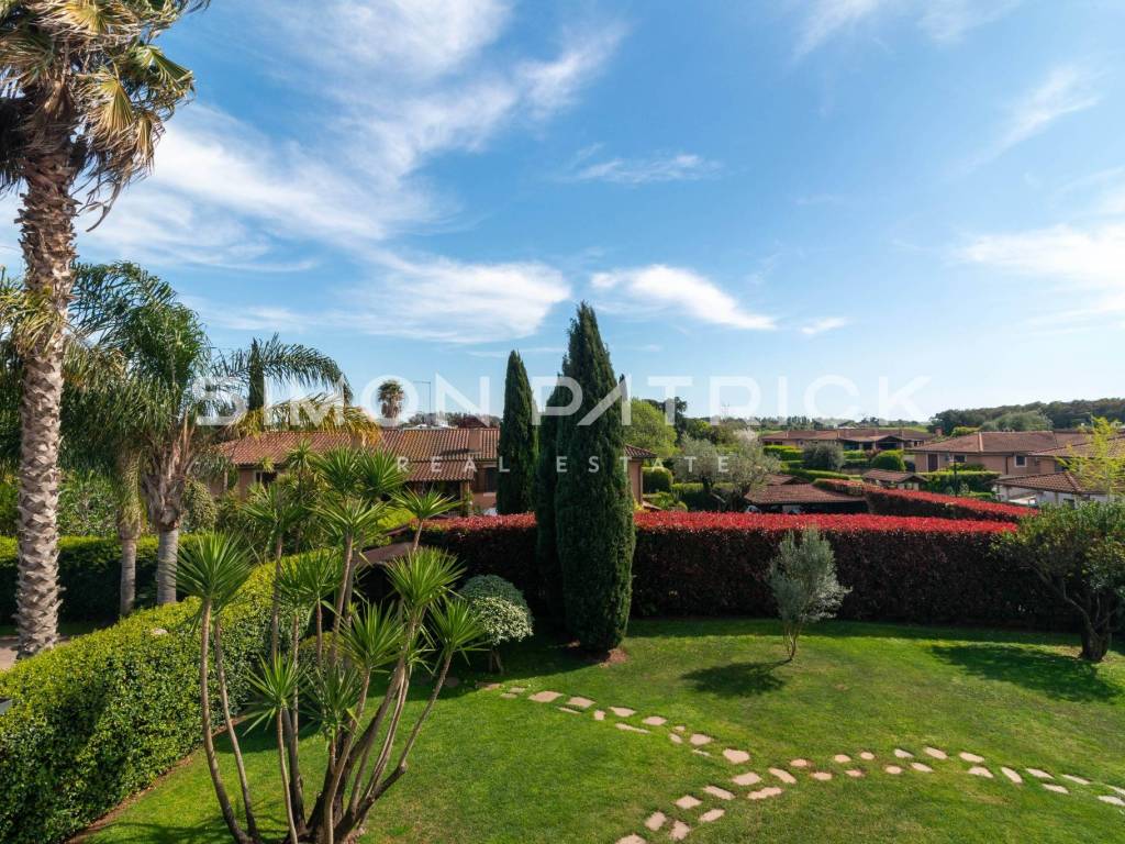 Vendita Villa unifamiliare in via Ingrid Bergman 12 Roma. Ottimo stato ...