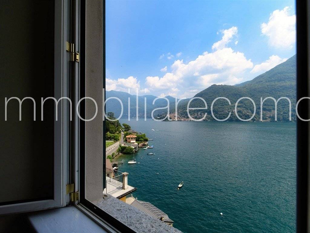 Affitto Appartamento Moltrasio. Trilocale in via Besana. Buono stato ...