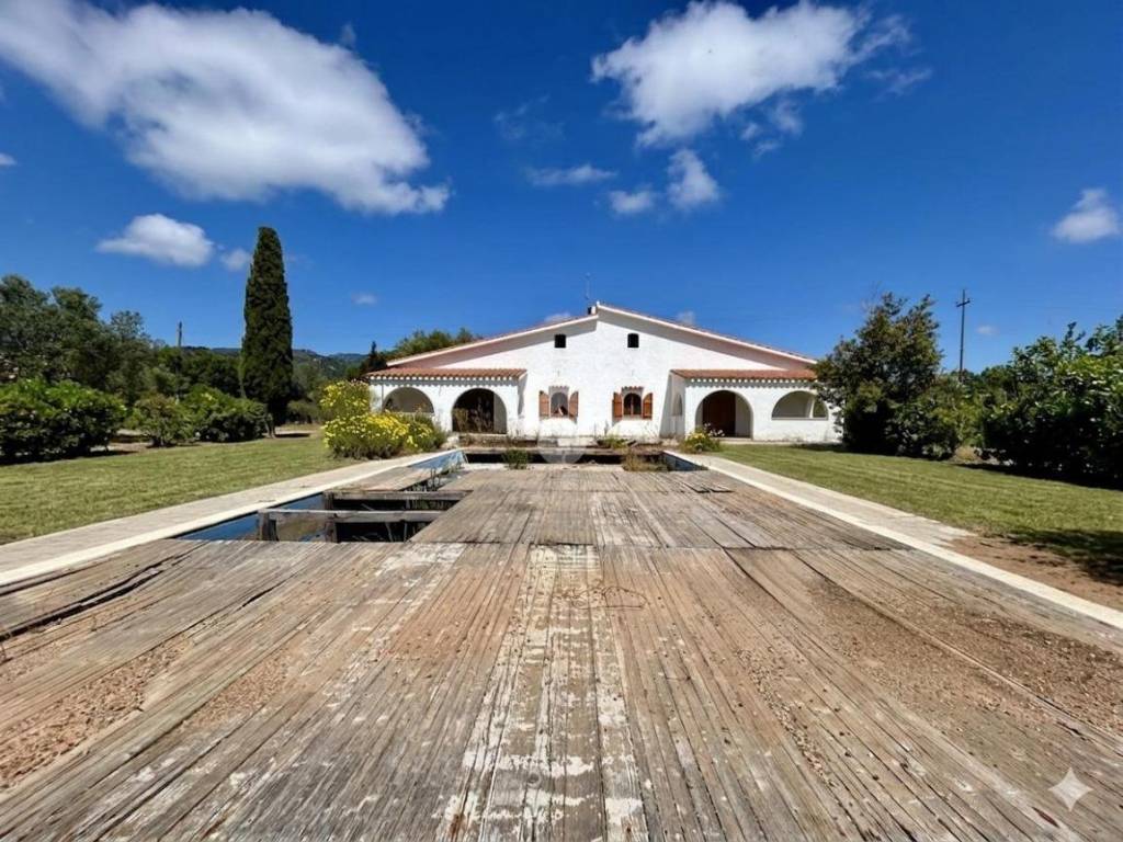 Vendita Villa unifamiliare in Loc. Is Arroghitas Reg.ne S`aliana Pula ...
