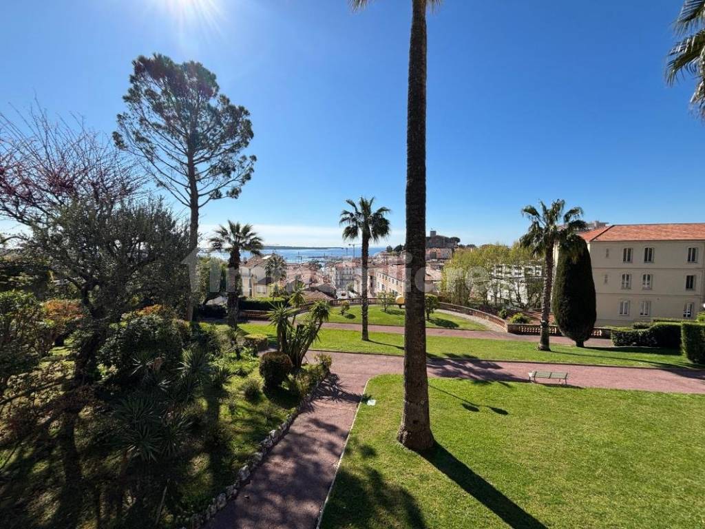 Vendita Appartamento Cannes. Bilocale, Con terrazza, rif. 129318330