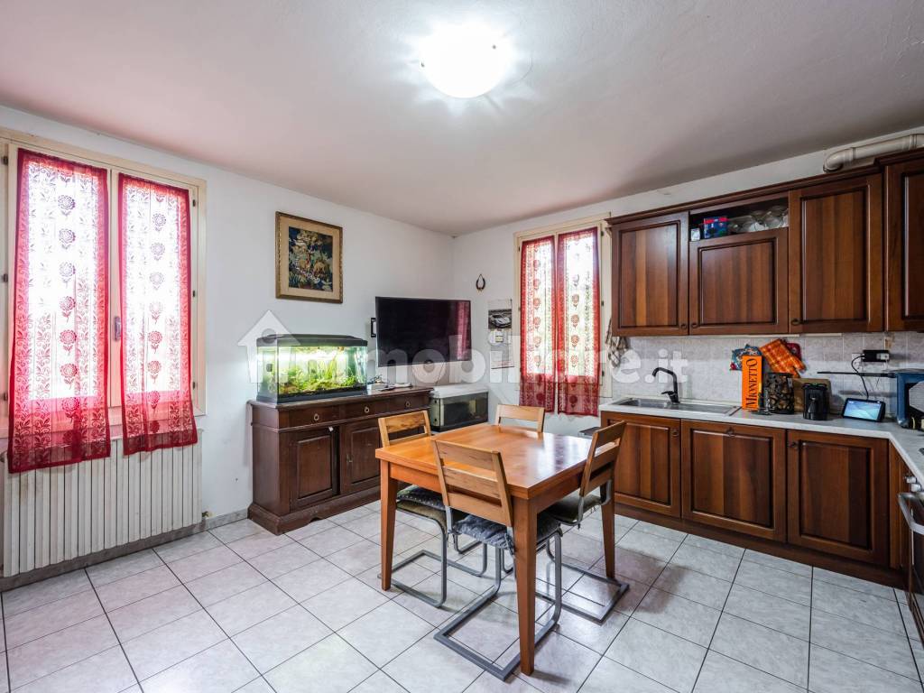 Vendita Appartamento Crevalcore. Bilocale in via Provane 139/A. Buono ...