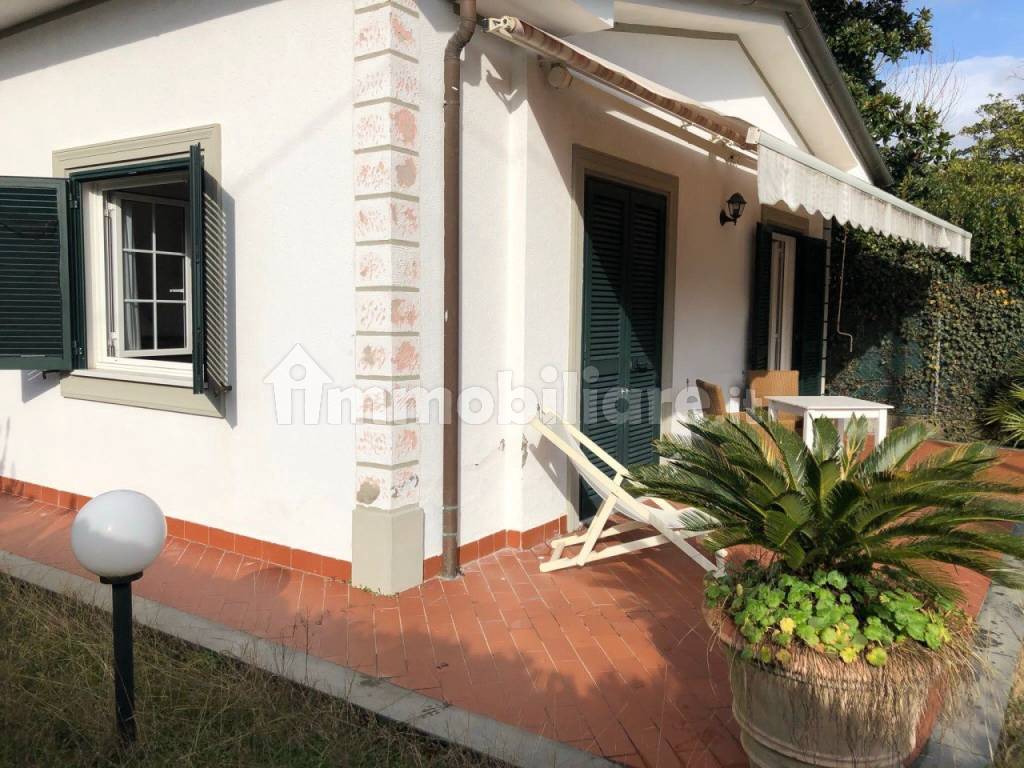 Vendita Villa unifamiliare Forte dei Marmi. Posto auto, 80 m², rif ...