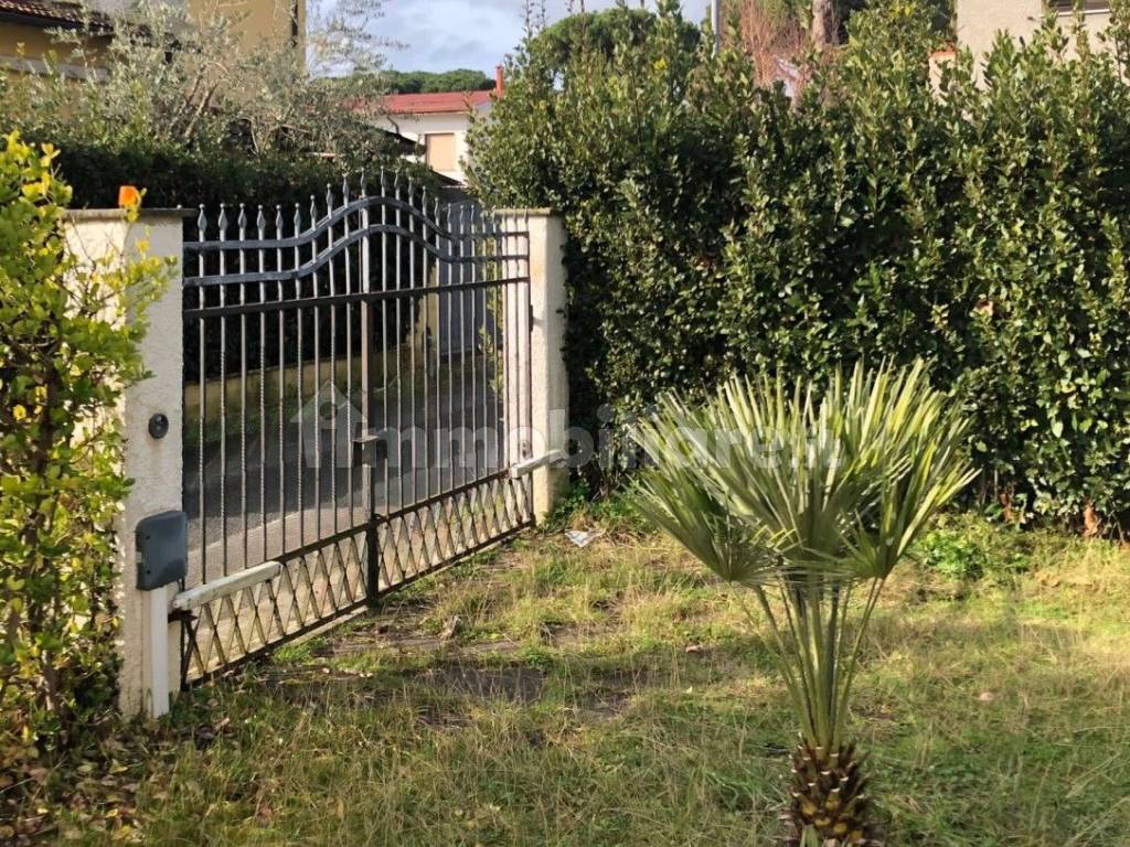 Vendita Villa unifamiliare Forte dei Marmi. Posto auto, 80 m², rif ...