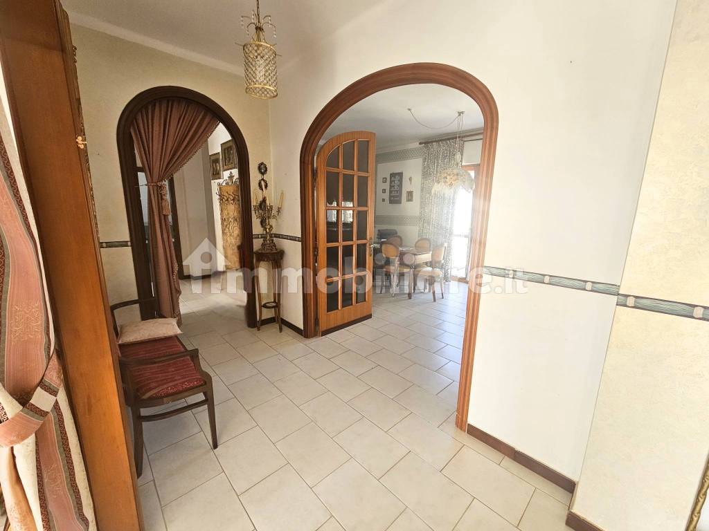 Vendita Appartamento in via Filippo Turati 8. Mola di Bari. Buono stato ...