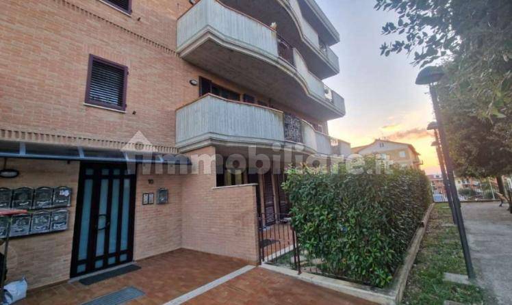 Asta per appartamento, via Jesse Owens, Centro Monte San Giusto, rif ...