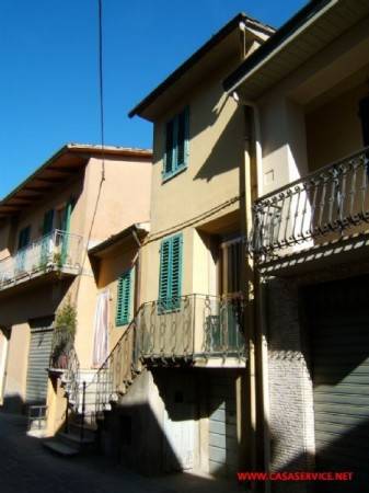 Appartamento via delle Squille, Bucine