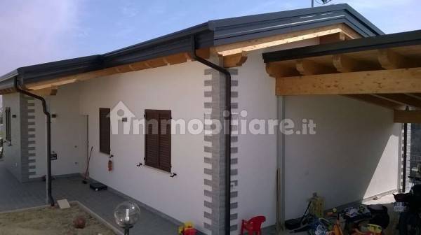 Villa unifamiliare c.da San Giovanni, 11, Montefiore dell&#x27;Aso