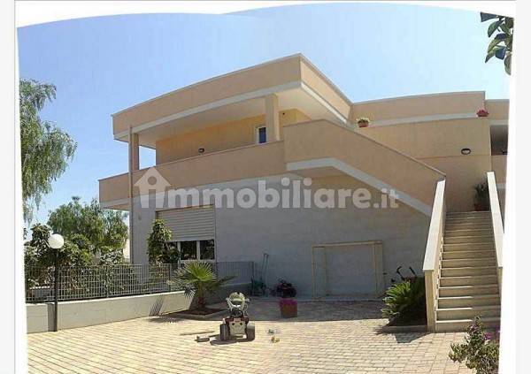 Terratetto unifamiliare via Quinto Orazio Flacco, Savelletri, Torre Canne, Fasano