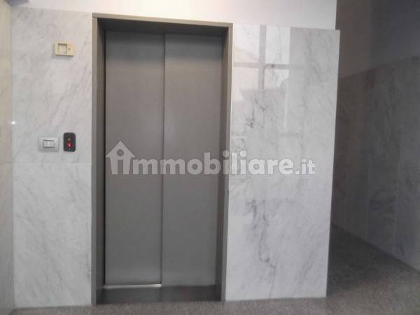 Appartamento ottimo stato, terzo piano, Farnesiana, Piacenza