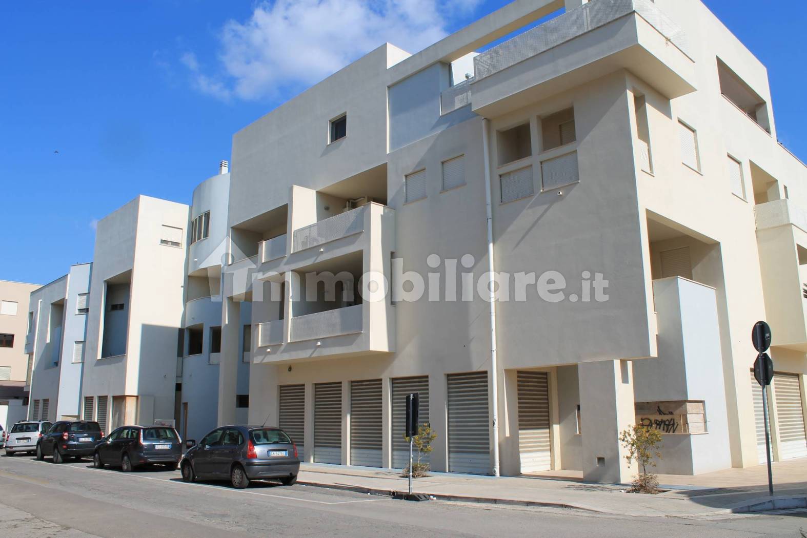 Locale commerciale in Vendita