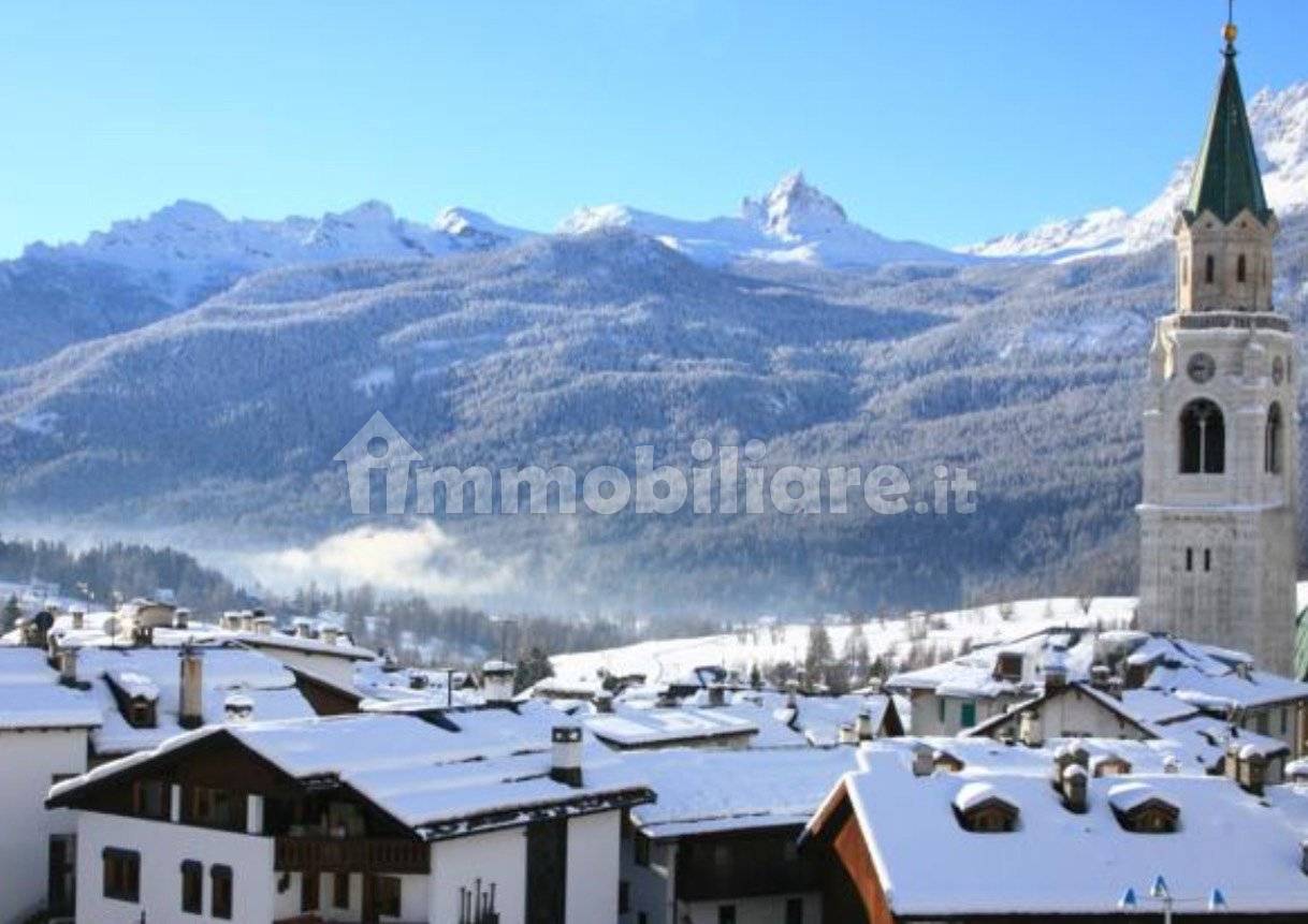 Bilocale largo delle Poste 39, Centro, Cortina d'Ampezzo