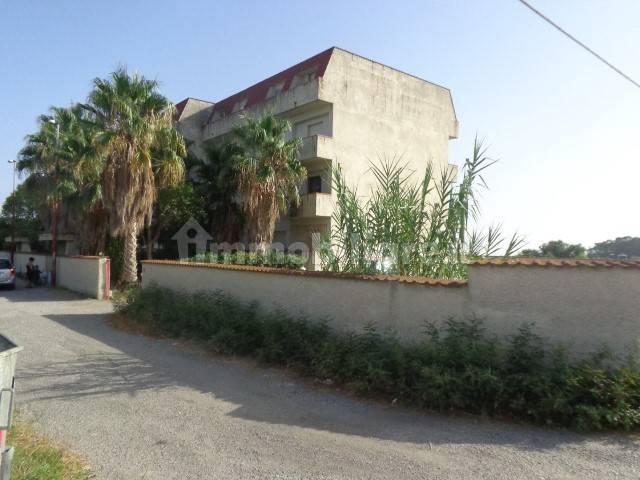 Trilocale Strada Statale 106 Jonica, Stignano