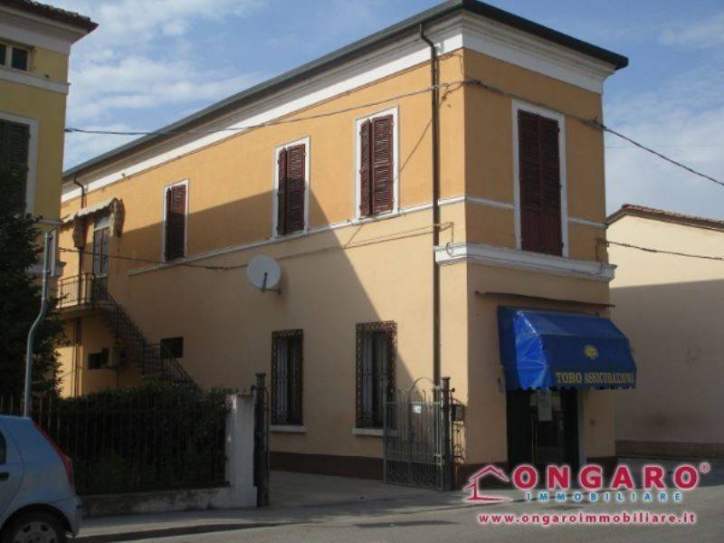 Appartamento piazza della Libertà, Centro, Copparo