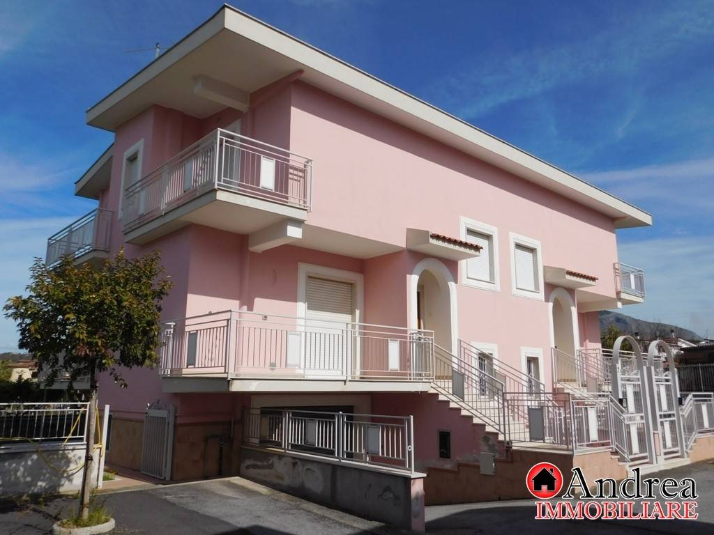 Villa bifamiliare via Laos 42, Campo Volo, Fiume Lao, La Bruca, Scalea