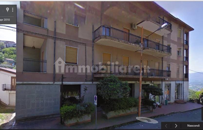 Locale commerciale in Vendita