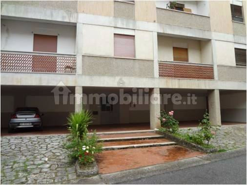 Trilocale Rione Enel, Castelluccio Inferiore