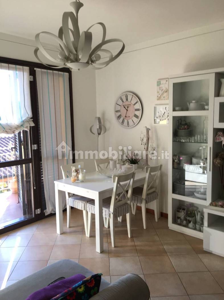 Trilocale via Roma, Centro, Agliana