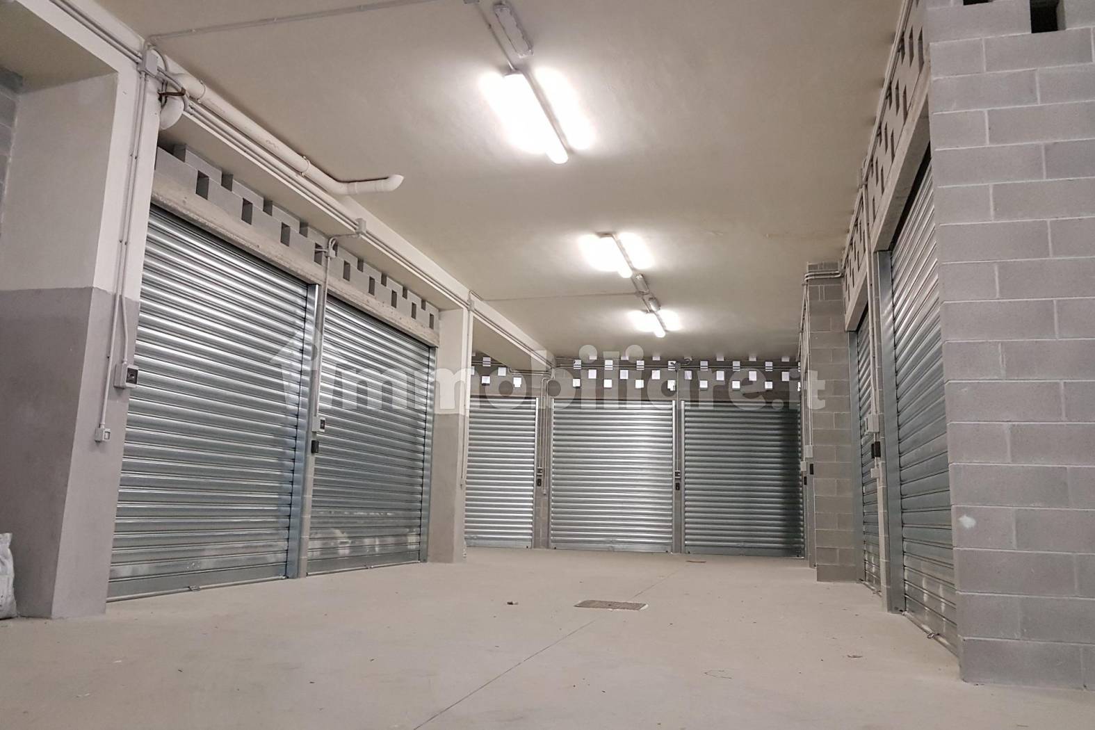 Garage - Box in Vendita